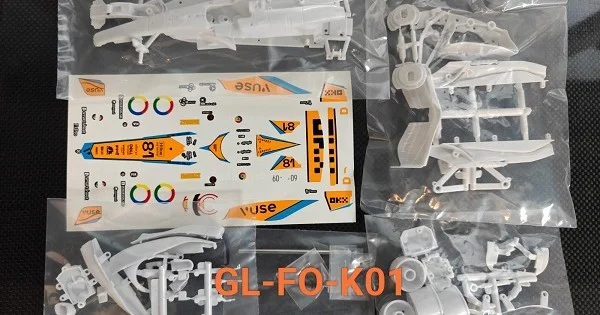 GL-Formula One White Kit Set with decal (K01)
