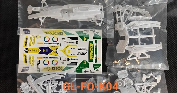 GL-Formula One White Kit Set with decal (K04)